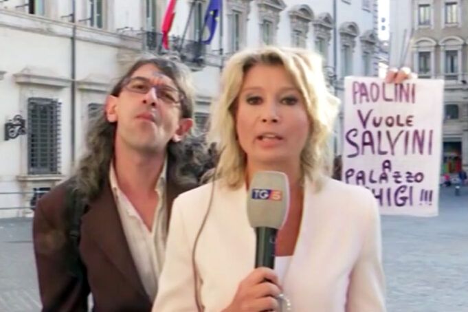 Il disturbatore Gabriele Paolini torna in tv: "Matteo Salvini a Palazzo ...