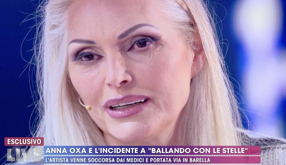 Anna Oxa Chi è Età Carriera Curiosità E Vita Privata Della Cantante