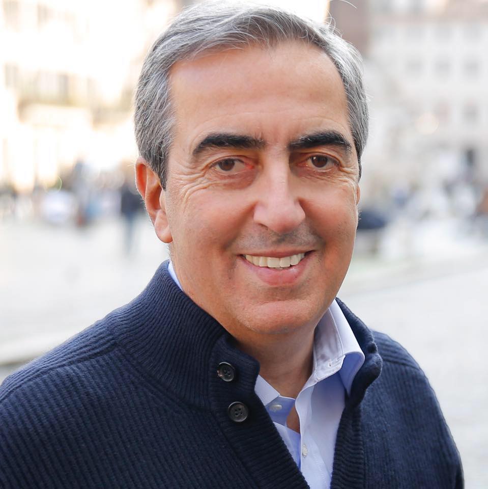 Maurizio Gasparri fa causa a Fedez, la replica dell'artista è al veleno