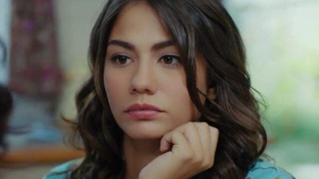 Demet Ozdemir: chi è, età, carriera, chi è il fidanzato, Instagram ...