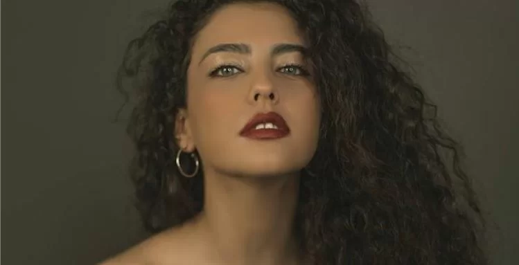 Chiara Russo: chi è, età, carriera, fidanzato, Instagram, Paradiso ...