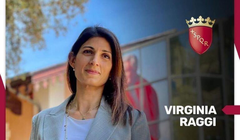 Virginia Raggi: chi è, età, carriera, vita privata, madre, marito ...