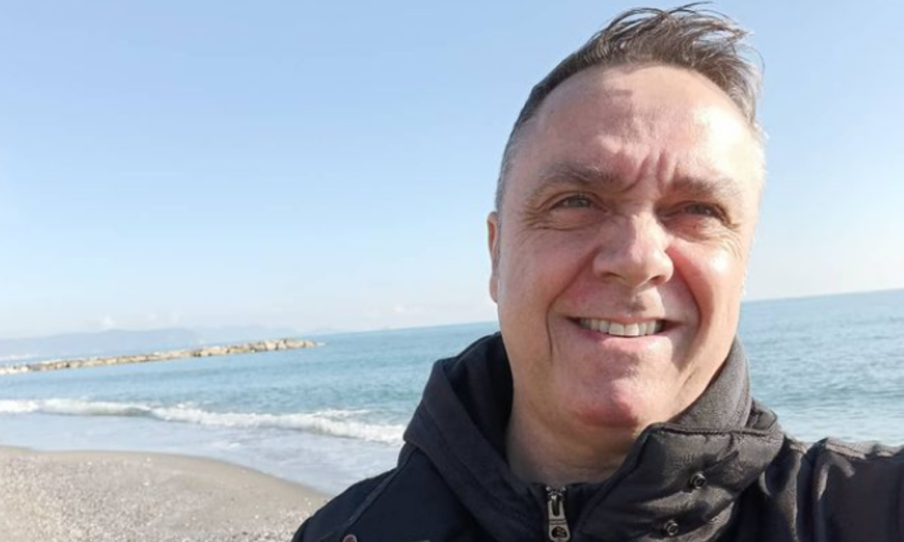 Gabriele Cirilli: chi è, età, carriera, film, vita privata, Tale e ...