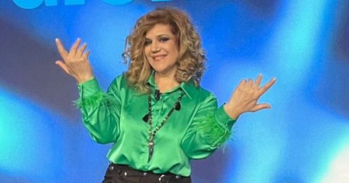 Manuela Villa: chi è, età, carriera, canzoni, chi è il marito, figlio ...