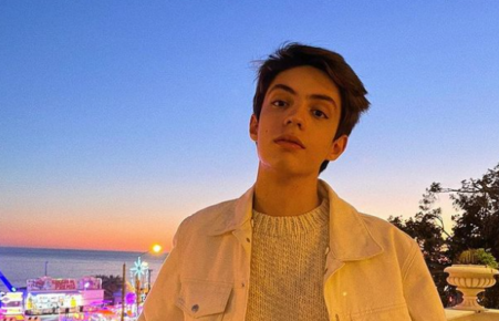 Matteo Romano: chi è, età, canzoni, Sanremo 2022, Virale (testo ...