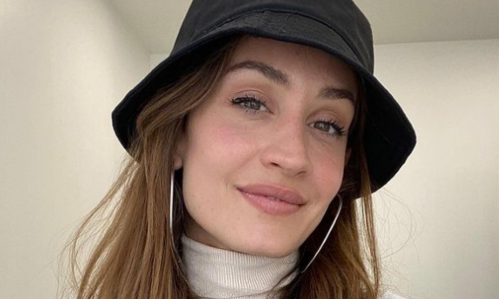 Pechino Express 2022, chi è la modella Helena Prestes: età, carriera ...