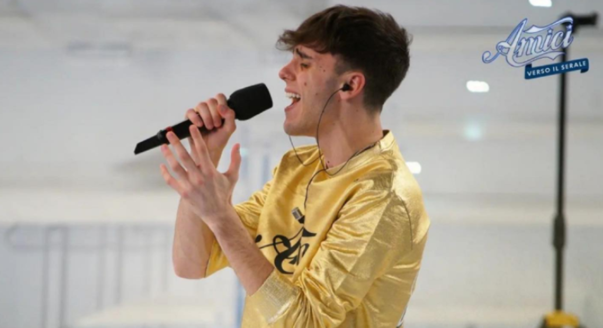 Luca D’Alessio, chi è il rapper LDA di Amici 2021: anni, mamma, Gigi D ...