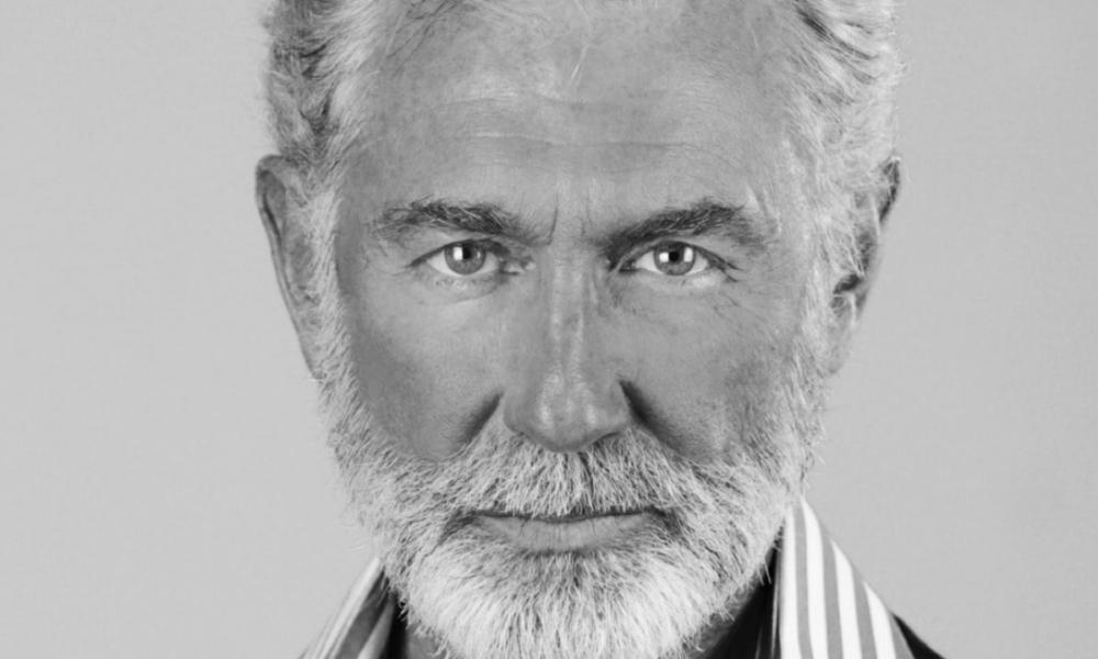 Gary Low: chi è, età, carriera, canzoni, La Colegiala, vita privata ...