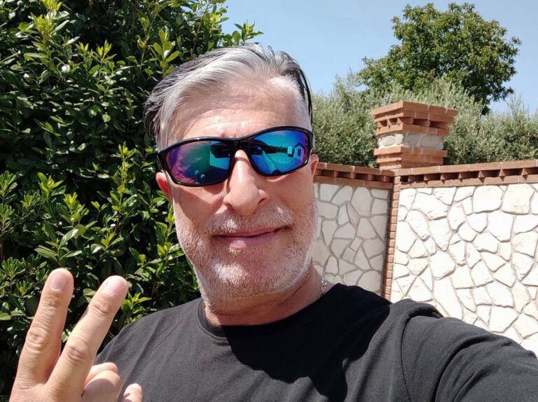 Si schianta contro un muro con la moto: morto il 54enne Arturo Bonanti ...