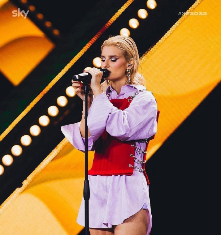 Beatrice Quinta a X Factor 2022: chi è, età, canzoni, fidanzato, foto e ...