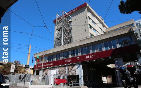 Roma, evacuata la sede ATAC sulla Prenestina: "Incendio nelle officine"
