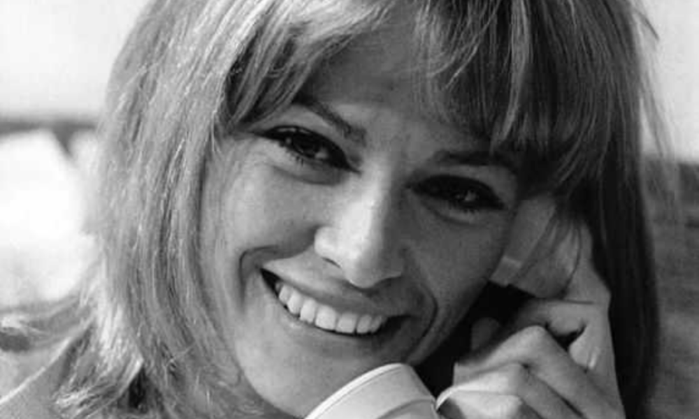 Alain Delon, chi è la moglie Nathalie Delon: età, come è morta ...