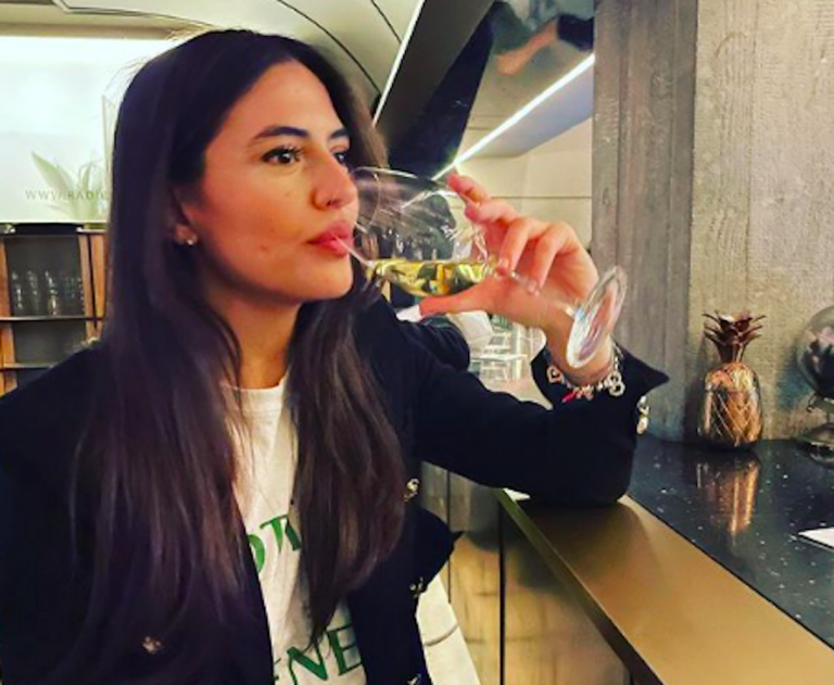 Uomini e Donne, Federica Aversano lascia definitivamente il Trono: ecco ...