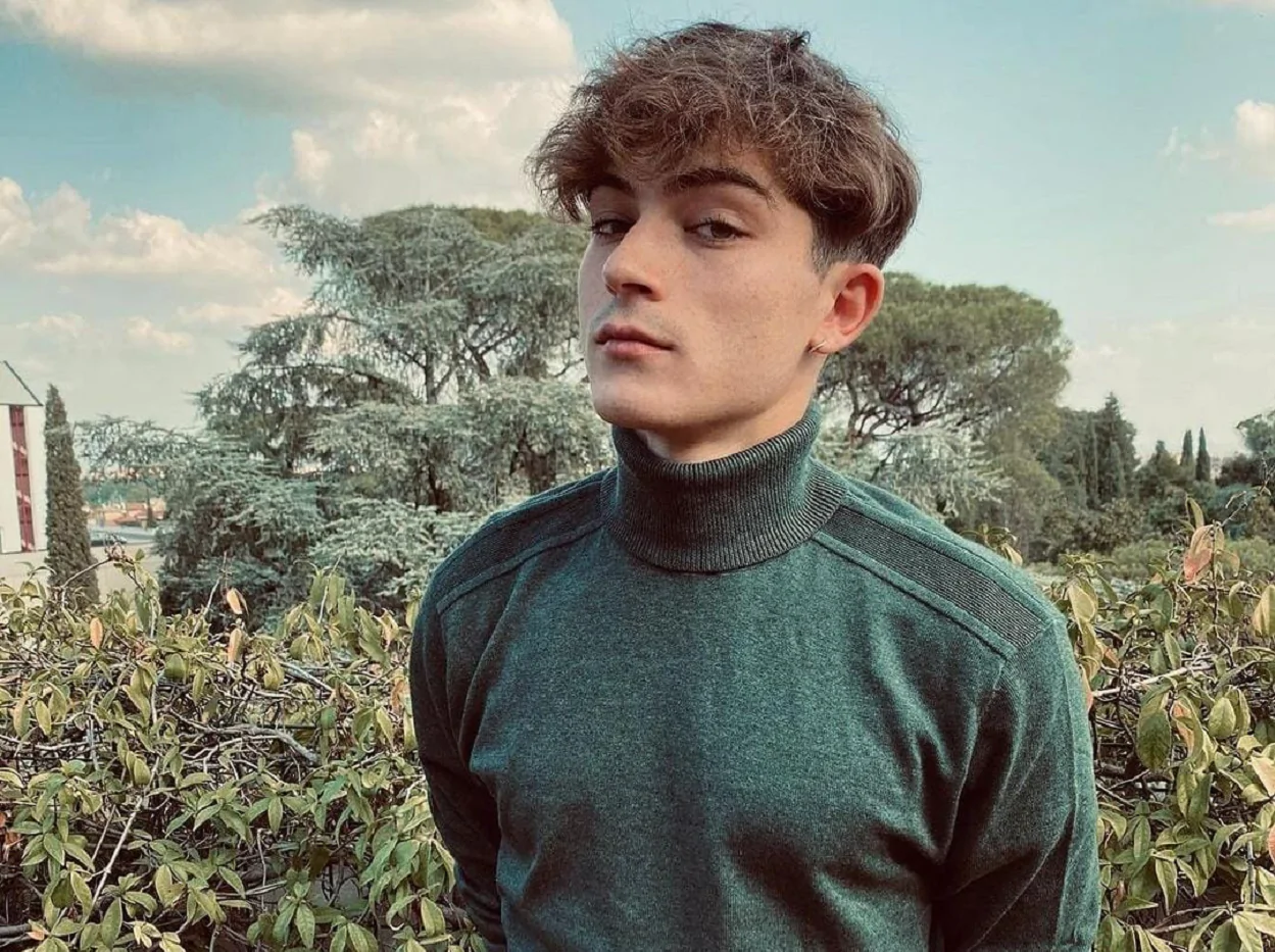 Federico Russo, chi è l'attore: età, carriera, I Cesaroni, fidanzata, foto e Instagram