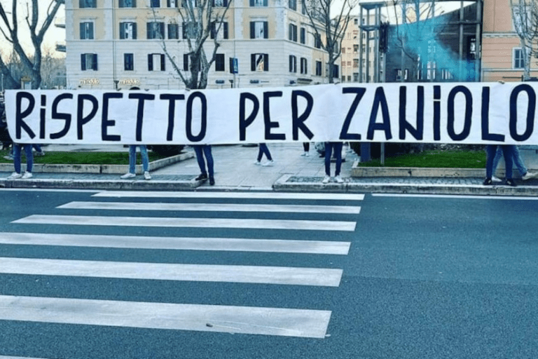 Zaniolo, i romanisti lo insultano, i laziali replicano: ecco l'ironico ...