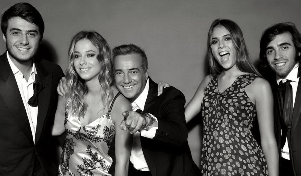 Massimo Ghini gela lo studio sulle note dei Watussi | la reazione della ...