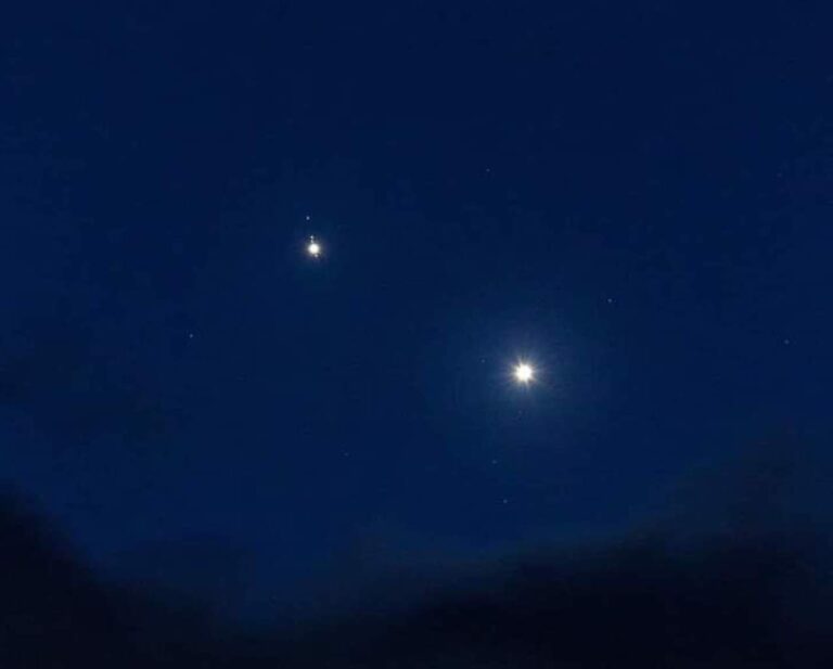 Il 'Bacio' tra Venere e Giove illumina il cielo di marzo: oggi e domani ...