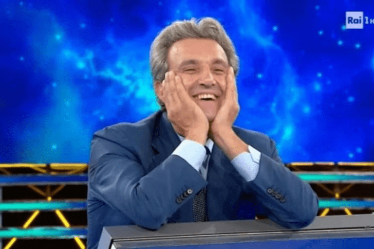 Flavio Insinna lascia l'Eredità? Ecco chi prenderà il posto del ...