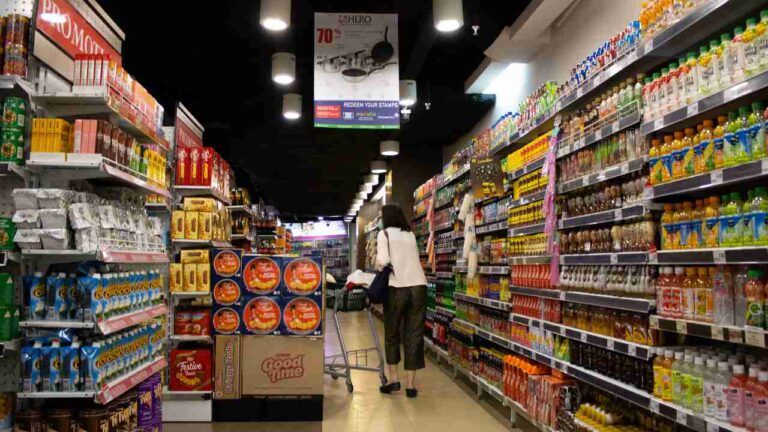 Centri commerciali e supermercati aperti o chiusi in Italia il 1 ...
