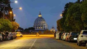 L'incredibile effetto ottico di Via Piccolomini: perché è così famosa