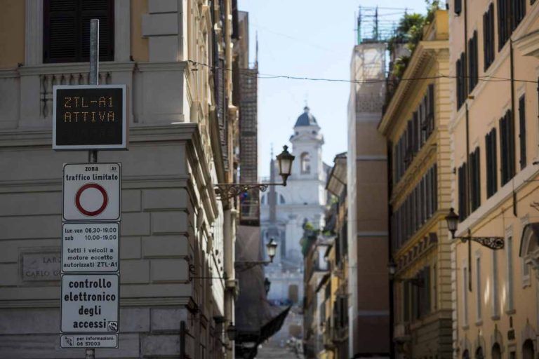 Roma, cos'è la Ztl Vam per entrare nel centro città? Cosa prevede e ...