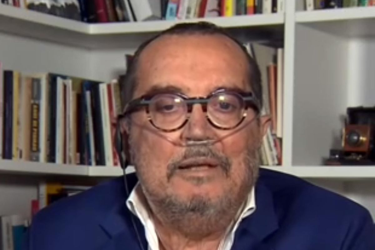 È morto il giornalista Franco Di Mare È morto il giornalista Franco Di Mare